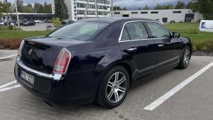 Blue Lancia Thema 2012 in Kaunas, with an engine capacity of 2.99 L and mileage of 303 thousand km for 8990 €, photo 4 on AUTOMOTO.COM.LV
