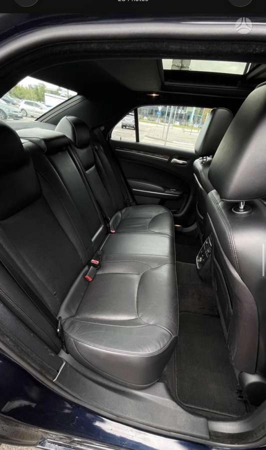 Blue Lancia Thema 2012 in Kaunas, with an engine capacity of 2.99 L and mileage of 303 thousand km for 8990 €, photo 18 on AUTOMOTO.COM.LV