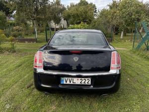 Blue Lancia Thema 2012 in Kaunas, with an engine capacity of 2.99 L and mileage of 303 thousand km for 8990 €, photo 24 on AUTOMOTO.COM.LV