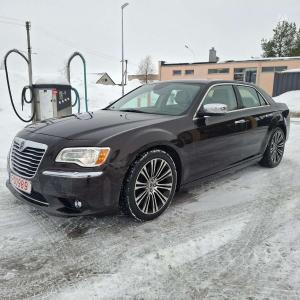 Brūns Lancia Thema 2012 Pakruojis, ar dzinēja tilpumu 2.99 L un nobraukumu 147 tūkst. km par 7350 €, foto 23 vietnē AUTOMOTO.COM.LV