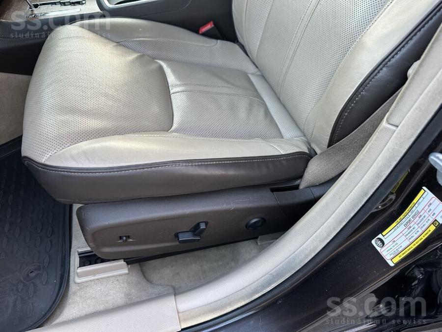 Brūns Lancia Thema 2012 Rīga, ar dzinēja tilpumu 3.00 L un nobraukumu 220 tūkst. km par 5950 €, foto 11 vietnē AUTOMOTO.COM.LV