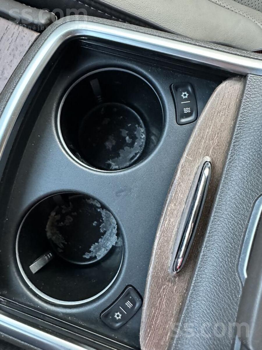 Brūns Lancia Thema 2012 Rīga, ar dzinēja tilpumu 3.00 L un nobraukumu 220 tūkst. km par 5950 €, foto 15 vietnē AUTOMOTO.COM.LV