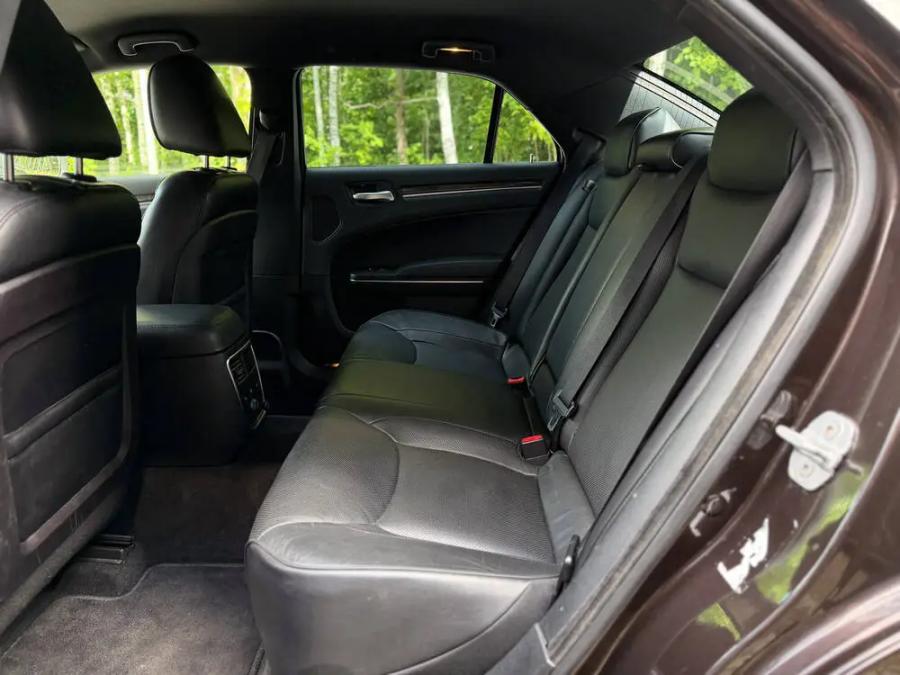 Brūns Lancia Thema 2013 Jelgava, ar dzinēja tilpumu 3.00 L un nobraukumu 207 tūkst. km par 7500 €, foto 11 vietnē AUTOMOTO.COM.LV