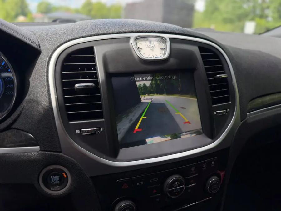 Brūns Lancia Thema 2013 Jelgava, ar dzinēja tilpumu 3.00 L un nobraukumu 207 tūkst. km par 7500 €, foto 18 vietnē AUTOMOTO.COM.LV