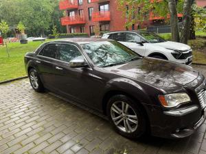 Brūns Lancia Thema 2013 Tallina, ar dzinēja tilpumu 2.99 L un nobraukumu 270 tūkst. km par 6490 €, foto 7 vietnē AUTOMOTO.COM.LV