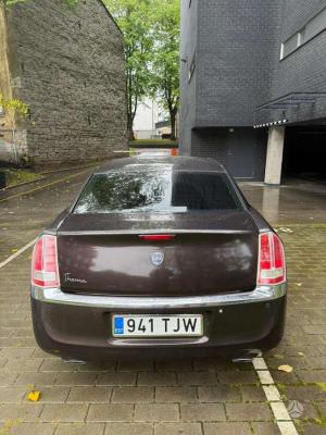 Brūns Lancia Thema 2013 Tallina, ar dzinēja tilpumu 2.99 L un nobraukumu 270 tūkst. km par 6490 €, foto 8 vietnē AUTOMOTO.COM.LV