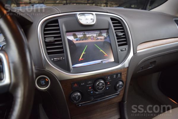 Pelēks Lancia Thema 2011 Rīga, ar dzinēja tilpumu 3.00 L un nobraukumu 186 tūkst. km par 8500 €, foto 9 vietnē AUTOMOTO.COM.LV
