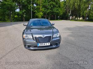 Pelēks Lancia Thema 2013 Tallina, ar dzinēja tilpumu 3.00 L un nobraukumu 311 tūkst. km par 5500 €, foto  vietnē AUTOMOTO.COM.LV