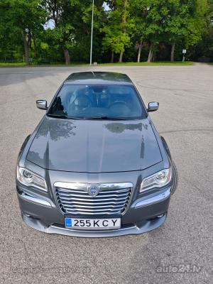 Pelēks Lancia Thema 2013 Tallina, ar dzinēja tilpumu 3.00 L un nobraukumu 311 tūkst. km par 5500 €, foto 9 vietnē AUTOMOTO.COM.LV