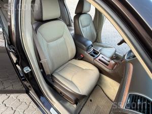 Red Lancia Thema 2012 in Riga, with an engine capacity of 3.00 L and mileage of 0 thousand km for 8450 €, photo 15 on AUTOMOTO.COM.LV