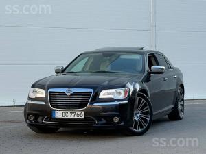 Sarkans Lancia Thema 2012 Rīga, ar dzinēja tilpumu 3.00 L un nobraukumu 0 tūkst. km par 8950 €, foto  vietnē AUTOMOTO.COM.LV