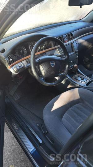 Zils Lancia Thesis 2008 Rīga, ar dzinēja tilpumu 2.40 L un nobraukumu 320 tūkst. km par 1000 €, foto 6 vietnē AUTOMOTO.COM.LV