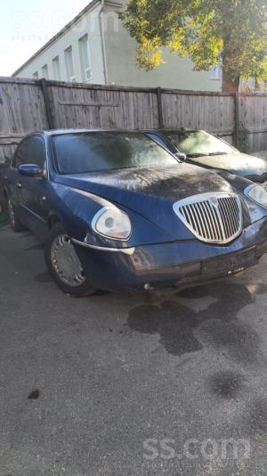 Zils Lancia Thesis 2008 Rīga, ar dzinēja tilpumu 2.40 L un nobraukumu 320 tūkst. km par 1000 €, foto 8 vietnē AUTOMOTO.COM.LV
