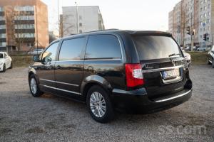 Melns Lancia Voyager 2011 Liepāja, ar dzinēja tilpumu 2.80 L un nobraukumu 251 tūkst. km par 7500 €, foto 8 vietnē AUTOMOTO.COM.LV