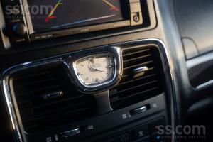 Melns Lancia Voyager 2011 Liepāja, ar dzinēja tilpumu 2.80 L un nobraukumu 251 tūkst. km par 7500 €, foto 19 vietnē AUTOMOTO.COM.LV