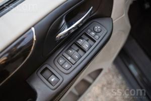 Melns Lancia Voyager 2011 Liepāja, ar dzinēja tilpumu 2.80 L un nobraukumu 251 tūkst. km par 7500 €, foto 22 vietnē AUTOMOTO.COM.LV