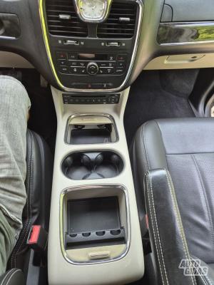 Черный Лянча Voyager 2011 в Каунас, объемом двигателя 2.80 л и пробегом 267 тыс. км за 5600 €, фото 16 на AUTOMOTO.COM.LV