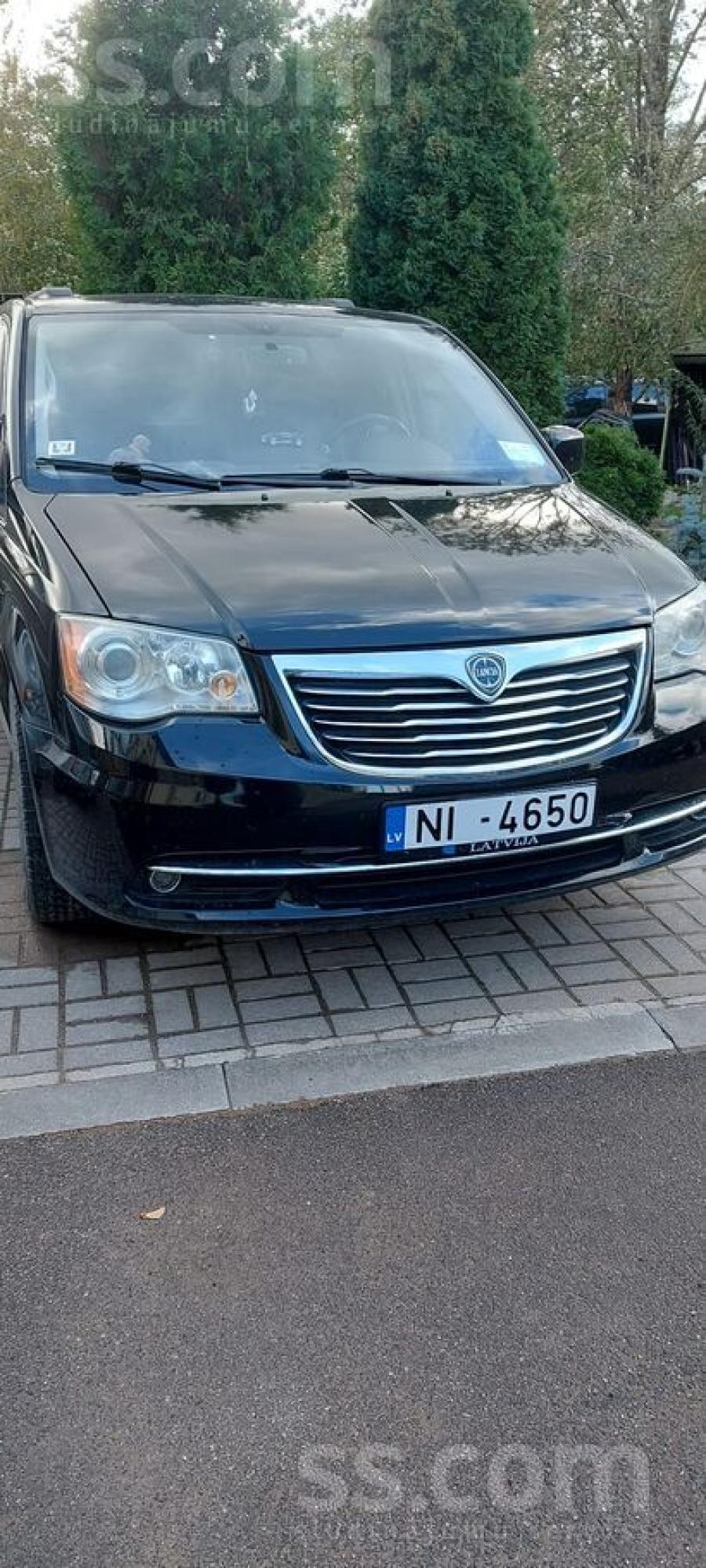Melns Lancia Voyager 2012 Rīga, ar dzinēja tilpumu 2.80 L un nobraukumu 0 tūkst. km par 9900 €, foto 1 vietnē AUTOMOTO.COM.LV