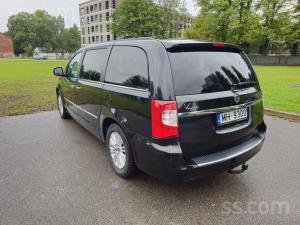 Melns Lancia Voyager 2012 Rīga, ar dzinēja tilpumu 2.80 L un nobraukumu 214 tūkst. km par 7500 €, foto 6 vietnē AUTOMOTO.COM.LV