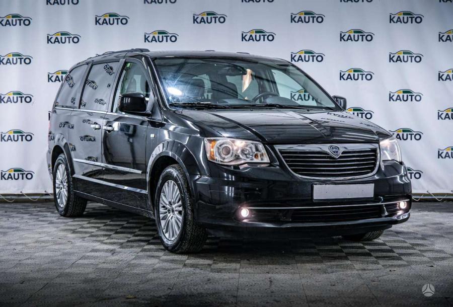 Melns Lancia Voyager 2012 Kauņa, ar dzinēja tilpumu 2.80 L un nobraukumu 224 tūkst. km par 7490 €, foto 2 vietnē AUTOMOTO.COM.LV