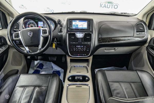 Melns Lancia Voyager 2012 Kauņa, ar dzinēja tilpumu 2.80 L un nobraukumu 224 tūkst. km par 7490 €, foto 8 vietnē AUTOMOTO.COM.LV