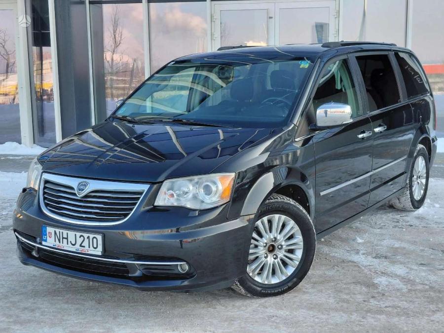 Melns Lancia Voyager 2012 Viļņa, ar dzinēja tilpumu 2.78 L un nobraukumu 229 tūkst. km par 7000 €, foto 3 vietnē AUTOMOTO.COM.LV