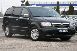Black Lancia Voyager 2012 in Tukums, with an engine capacity of 2.80 L and mileage of 0 thousand km for 8950 €, photo  on AUTOMOTO.COM.LV
