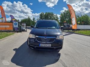 Black Lancia Voyager 2012 in Kaunas, with an engine capacity of 2.80 L and mileage of 143 thousand km for 7500 €, photo 3 on AUTOMOTO.COM.LV