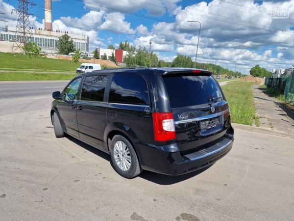 Melns Lancia Voyager 2012 Kauņa, ar dzinēja tilpumu 2.80 L un nobraukumu 143 tūkst. km par 7500 €, foto 9 vietnē AUTOMOTO.COM.LV