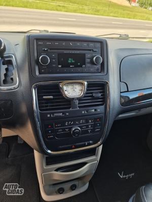 Black Lancia Voyager 2012 in Kaunas, with an engine capacity of 2.80 L and mileage of 143 thousand km for 7500 €, photo 17 on AUTOMOTO.COM.LV
