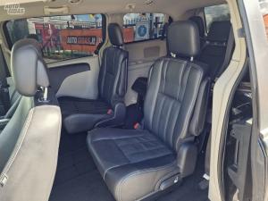 Black Lancia Voyager 2012 in Kaunas, with an engine capacity of 2.80 L and mileage of 143 thousand km for 7500 €, photo 22 on AUTOMOTO.COM.LV