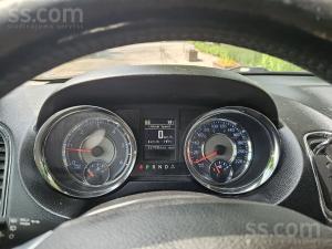 Melns Lancia Voyager 2012 Rīga, ar dzinēja tilpumu 2.80 L un nobraukumu 0 tūkst. km par 8200 €, foto 9 vietnē AUTOMOTO.COM.LV