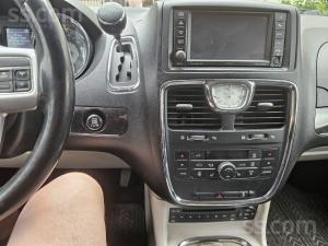 Melns Lancia Voyager 2012 Rīga, ar dzinēja tilpumu 2.80 L un nobraukumu 0 tūkst. km par 8200 €, foto 11 vietnē AUTOMOTO.COM.LV