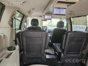 Melns Lancia Voyager 2012 Rīga, ar dzinēja tilpumu 2.80 L un nobraukumu 0 tūkst. km par 8200 €, foto 12 vietnē AUTOMOTO.COM.LV