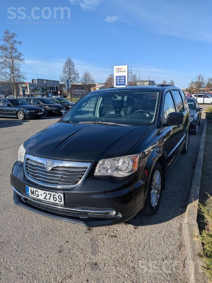 Melns Lancia Voyager 2012 Jūrmala, ar dzinēja tilpumu 2.80 L un nobraukumu 280 tūkst. km par 5200 €, foto 1 vietnē AUTOMOTO.COM.LV