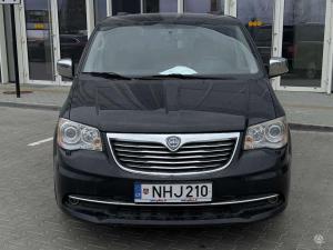 Melns Lancia Voyager 2012 Viļņa, ar dzinēja tilpumu 2.78 L un nobraukumu 229 tūkst. km par 5100 €, foto 3 vietnē AUTOMOTO.COM.LV
