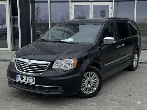 Melns Lancia Voyager 2012 Viļņa, ar dzinēja tilpumu 2.78 L un nobraukumu 229 tūkst. km par 5100 €, foto 3 vietnē AUTOMOTO.COM.LV