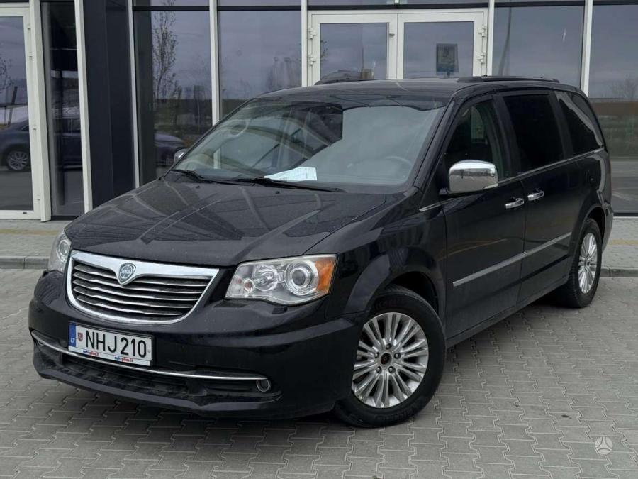 Melns Lancia Voyager 2012 Viļņa, ar dzinēja tilpumu 2.78 L un nobraukumu 229 tūkst. km par 5100 €, foto 4 vietnē AUTOMOTO.COM.LV