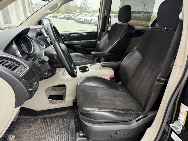 Melns Lancia Voyager 2012 Viļņa, ar dzinēja tilpumu 2.78 L un nobraukumu 229 tūkst. km par 5100 €, foto 7 vietnē AUTOMOTO.COM.LV