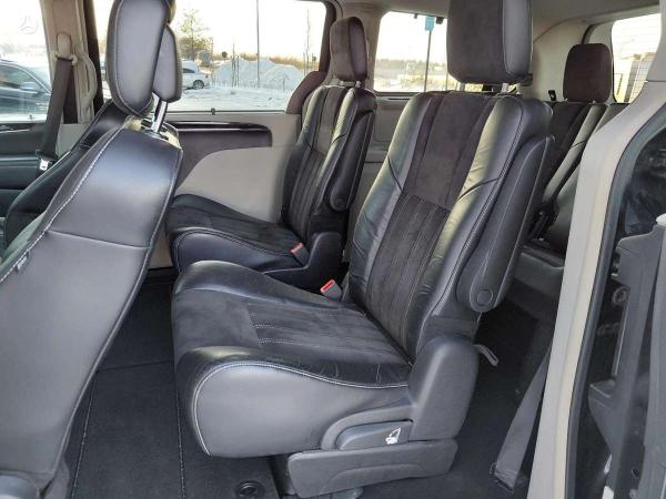 Melns Lancia Voyager 2012 Viļņa, ar dzinēja tilpumu 2.78 L un nobraukumu 229 tūkst. km par 5100 €, foto 8 vietnē AUTOMOTO.COM.LV