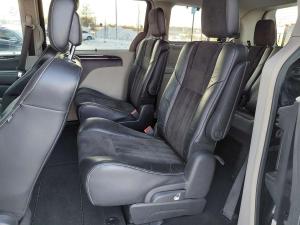 Melns Lancia Voyager 2012 Viļņa, ar dzinēja tilpumu 2.78 L un nobraukumu 229 tūkst. km par 5100 €, foto 9 vietnē AUTOMOTO.COM.LV