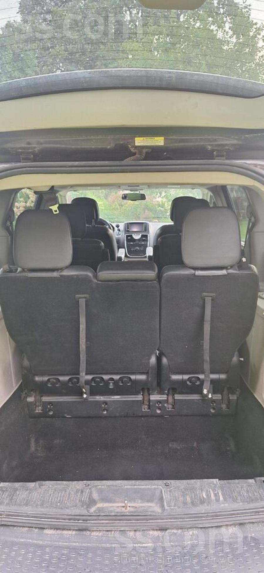 Melns Lancia Voyager 2012 Rīga, ar dzinēja tilpumu 2.80 L un nobraukumu 433 tūkst. km par 5900 €, foto 6 vietnē AUTOMOTO.COM.LV