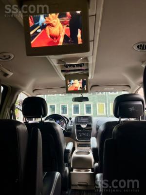 Melns Lancia Voyager 2012 Rīga, ar dzinēja tilpumu 2.80 L un nobraukumu 356 tūkst. km par 6500 €, foto 9 vietnē AUTOMOTO.COM.LV