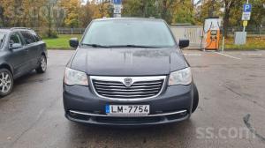 Black Lancia Voyager 2012 in Jekabpils, with an engine capacity of 2.80 L and mileage of 357 thousand km for 6300 €, photo  on AUTOMOTO.COM.LV