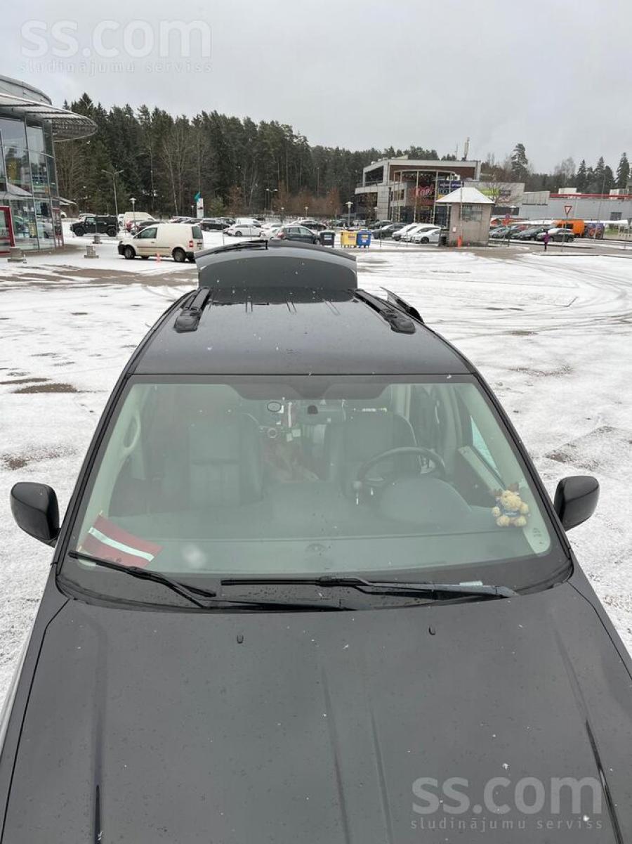 Melns Lancia Voyager 2012 Ogre, ar dzinēja tilpumu 2.80 L un nobraukumu 304 tūkst. km par 4500 €, foto 10 vietnē AUTOMOTO.COM.LV