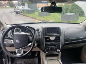 Melns Lancia Voyager 2013 Rīga, ar dzinēja tilpumu 2.80 L un nobraukumu 225 tūkst. km par 5250 €, foto 6 vietnē AUTOMOTO.COM.LV