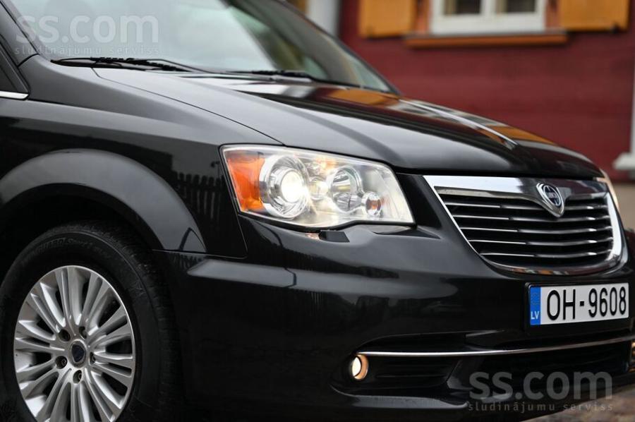 Melns Lancia Voyager 2013 Rīga, ar dzinēja tilpumu 2.80 L un nobraukumu 241 tūkst. km par 9500 €, foto 8 vietnē AUTOMOTO.COM.LV