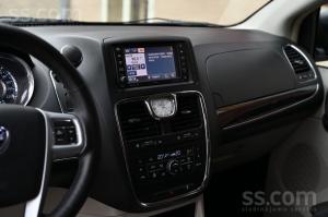 Melns Lancia Voyager 2013 Rīga, ar dzinēja tilpumu 2.80 L un nobraukumu 241 tūkst. km par 9500 €, foto 18 vietnē AUTOMOTO.COM.LV