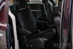 Melns Lancia Voyager 2013 Rīga, ar dzinēja tilpumu 2.80 L un nobraukumu 241 tūkst. km par 9500 €, foto 23 vietnē AUTOMOTO.COM.LV