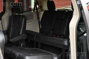 Melns Lancia Voyager 2013 Rīga, ar dzinēja tilpumu 2.80 L un nobraukumu 241 tūkst. km par 9500 €, foto 26 vietnē AUTOMOTO.COM.LV